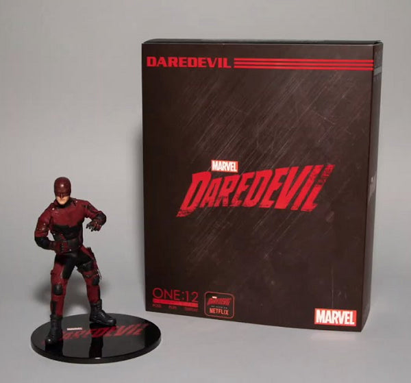 ONE: 12 COLLECTIVE NETFLIX MARVEL DAREDEVIL (usagé) – Jeux+ Le Magot